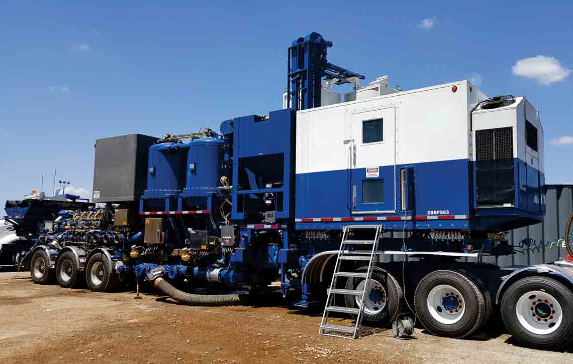 StimCommander Process Trailer Automated Blender and Hydration Unit | SLB