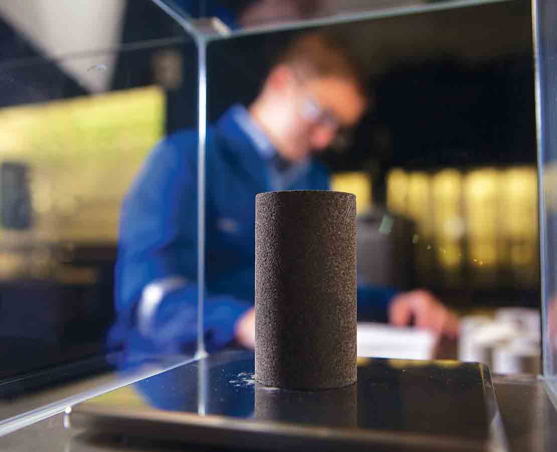 Rock Laboratory - Reservoir Characterization | SLB